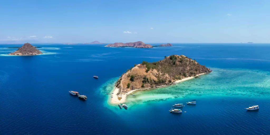 Taka Makassar Snorkeling Destinations, Labuan Bajo - Phinisi Trip Indonesia